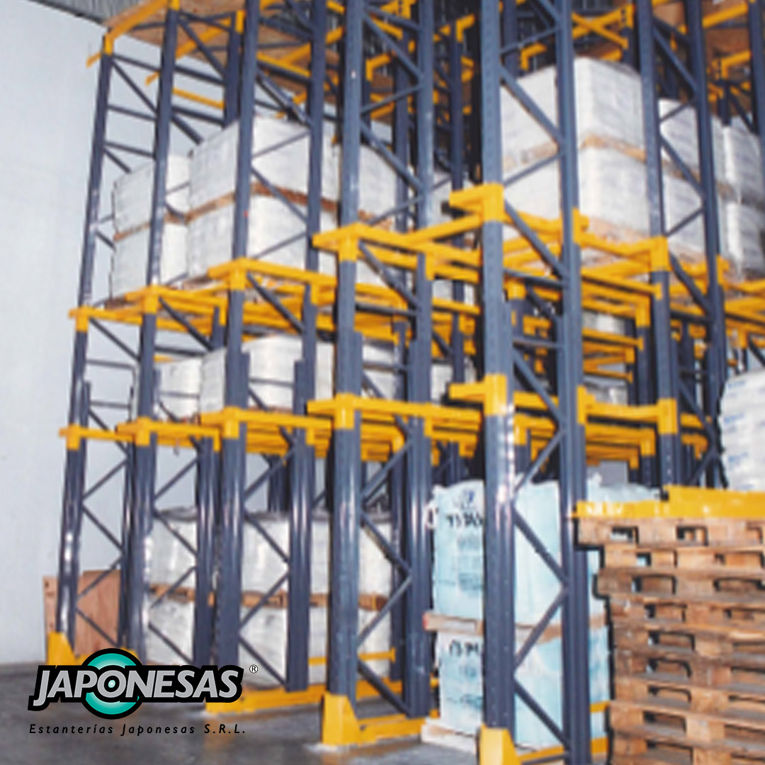 Fábrica de Estanterías Metálicas, Racks y Góndolas para Supermercado.